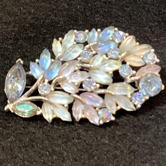 Lisner Jewelry | Jewelry | Vintage Lisner Color Changing Blue ...